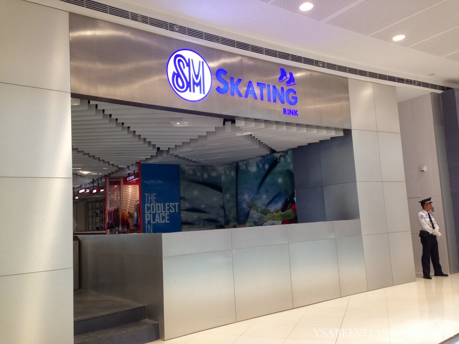 Pleasantly Chic has moved!: The MEGA Comeback: SM Megamall Ice Skating Rink