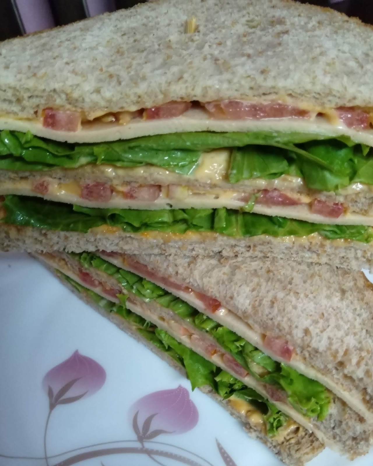 namakucella: CHICKEN SLICE SANDWICH