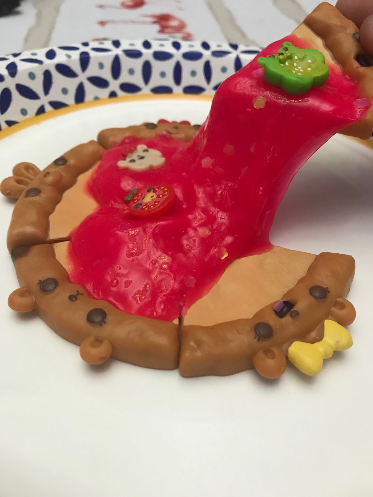 Num Noms Snackables Pizza Kit Toy Review