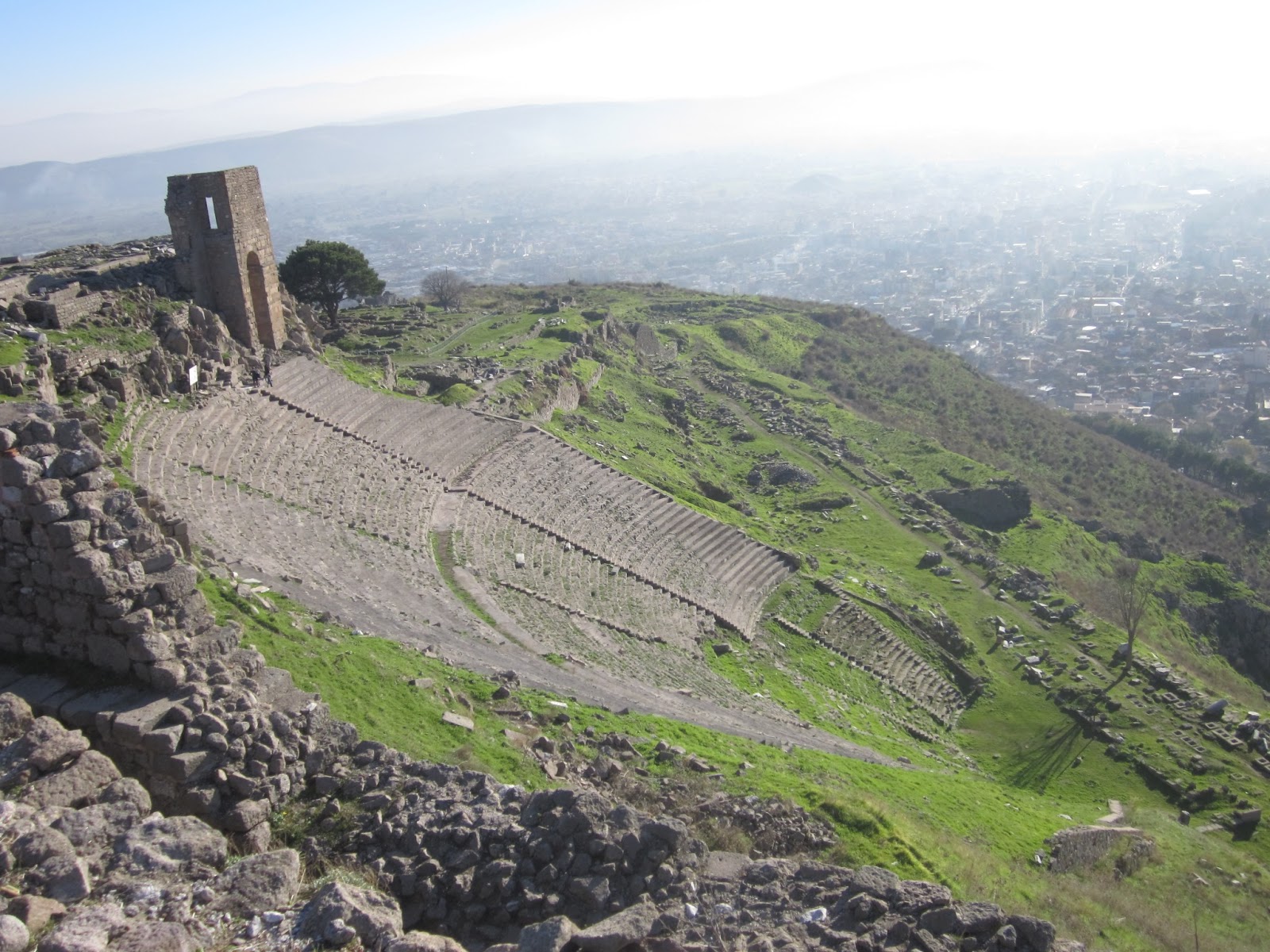 I had no idea the pyramids were this close to the city! : r/pics