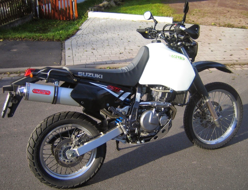 Der SUZUKI DR RALLYE & DR CUSTOM BIKE BLOG: DR 650 SP46 Custom by HRT