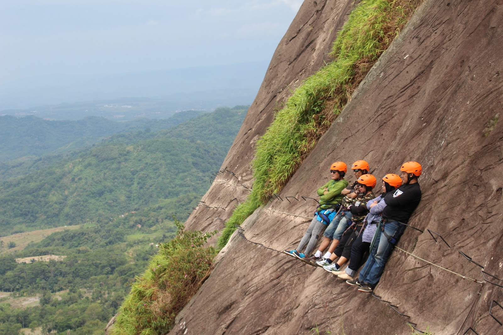 gagakasep: Rock Climbing Via Ferrata GUNUNG PARANG