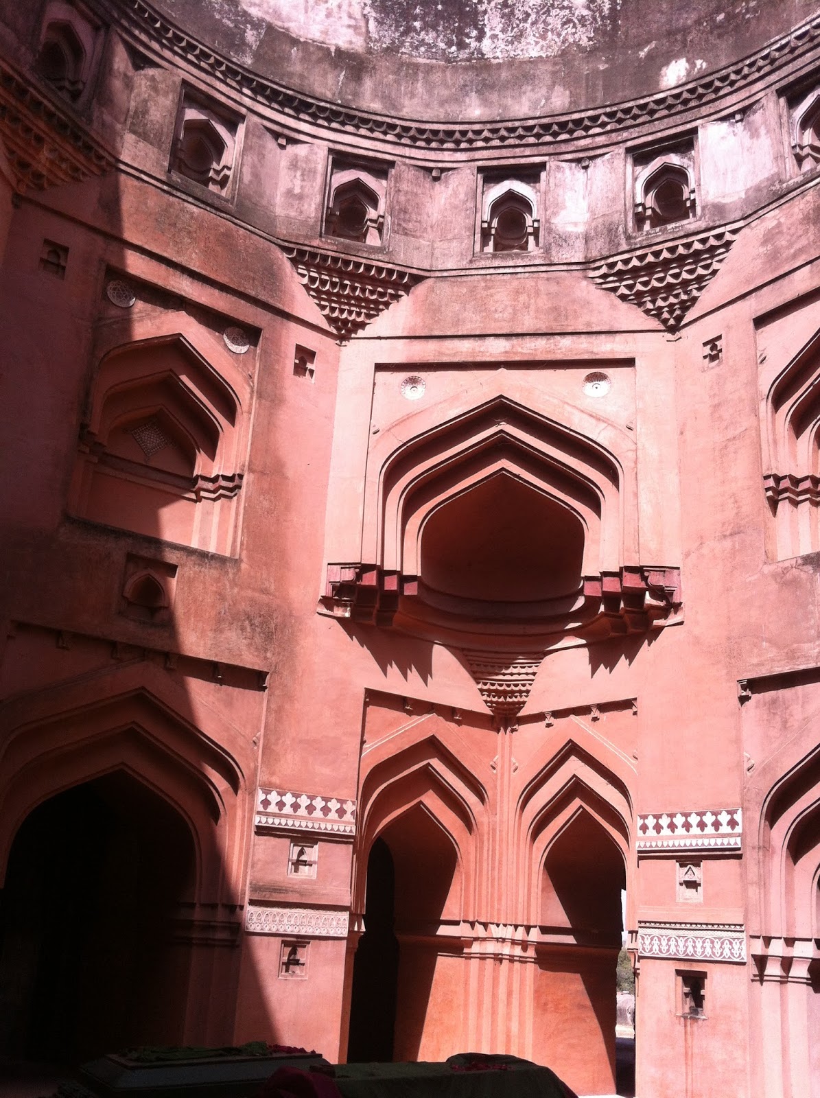 Spark-Plug/Jaywalker72: Motorcycling to Kalpi and Fort of Beri Hamirpur