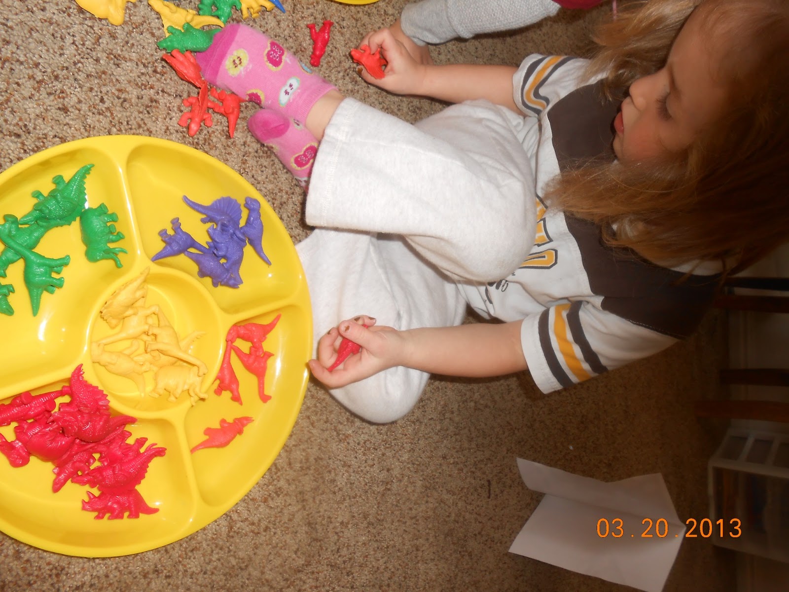 CHILDREN’S CAMPUS: Dinosaur games, sorting dinosaurs by color and type ...