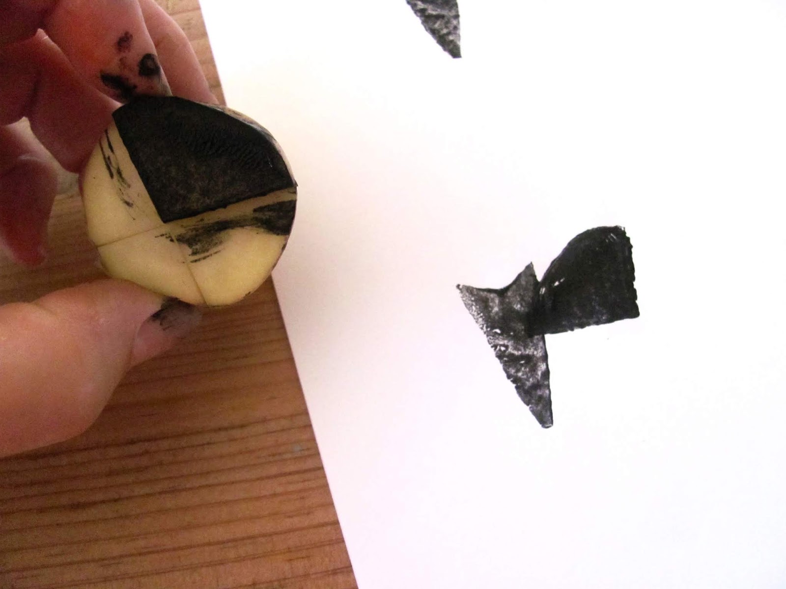 Jumble Tree: Simple shape potato printing for Halloween!