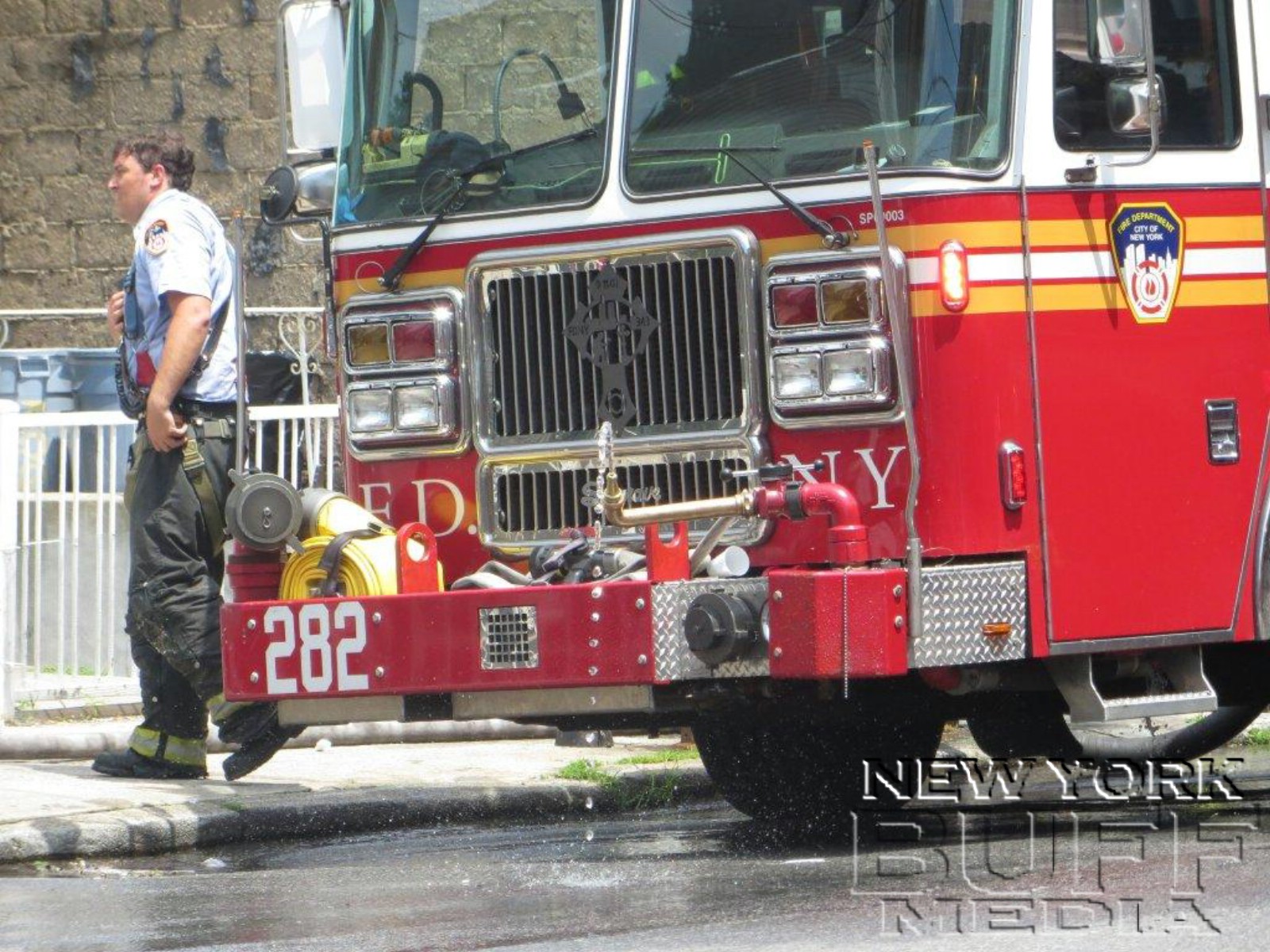 New York Buff Media: FDNY - Brooklyn 10-75 Box 2685
