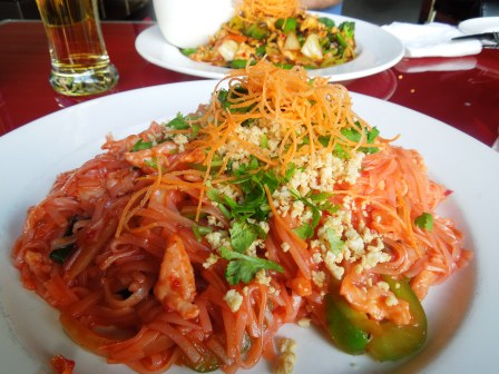 Teena in Toronto: Spring Rolls, Toronto, ON