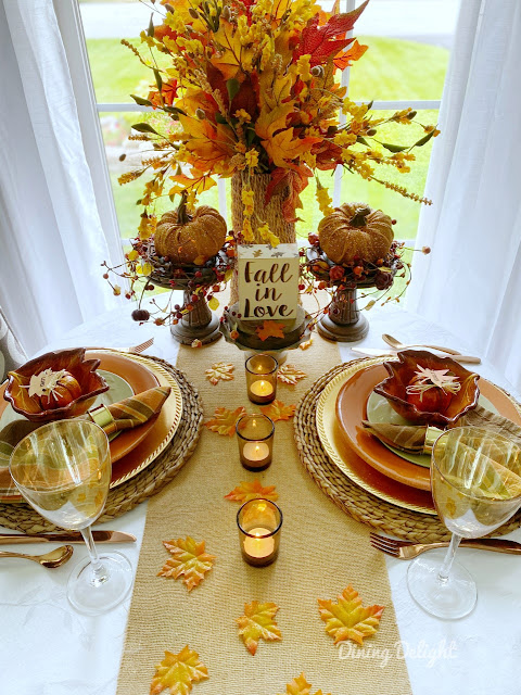 Dining Delight: Fall in Love Table for Two