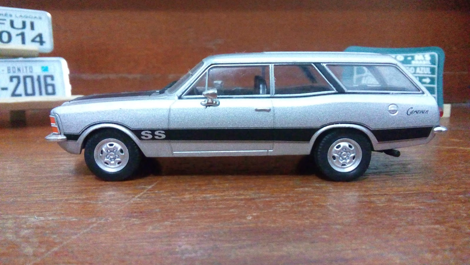 Mini Garagem: Caravan SS 1979