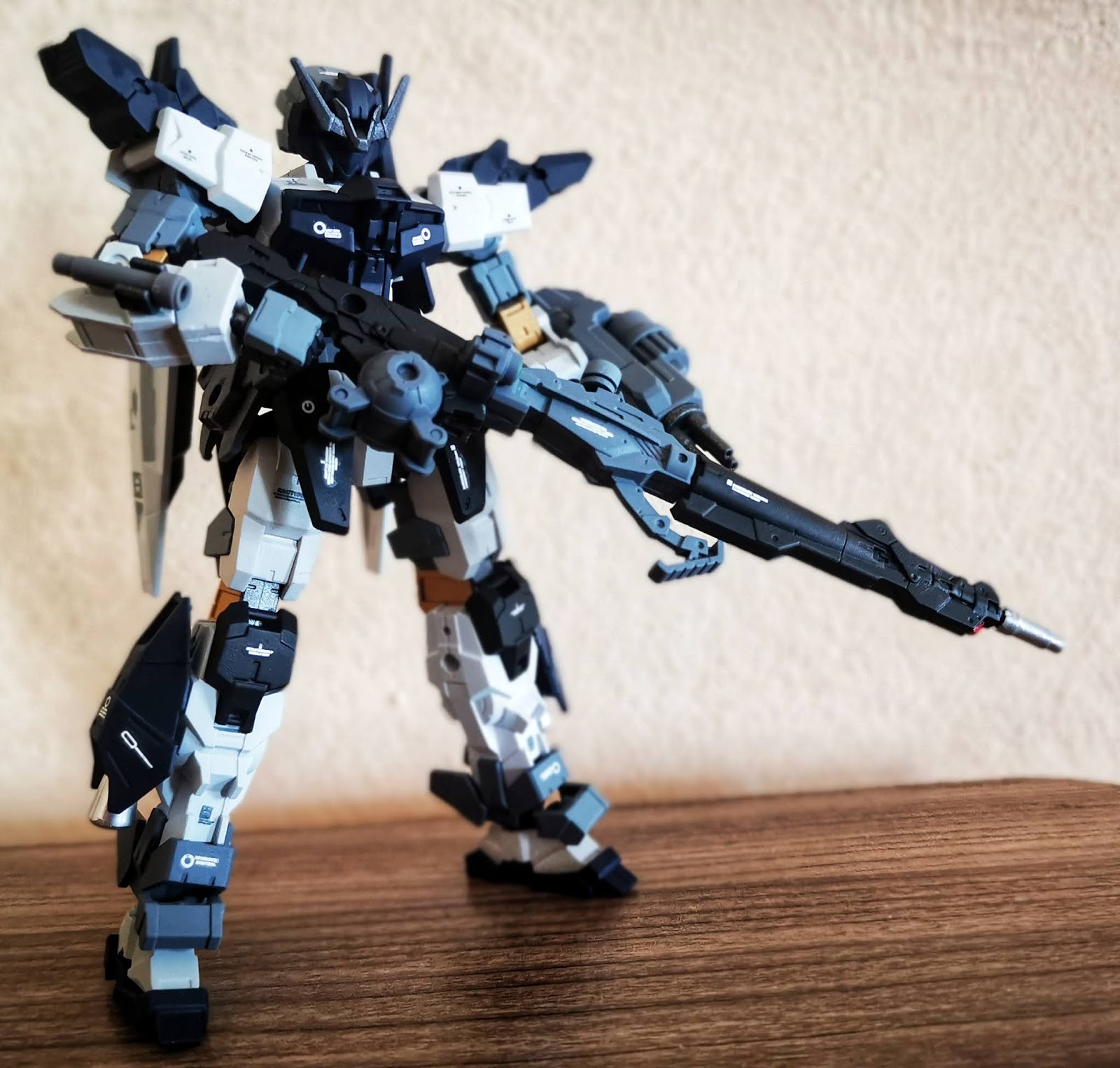 Gunplanerd: [CUSTOM] Bandai 30MM 1/144 eEXM-17/S-01 Alto Commandant ...