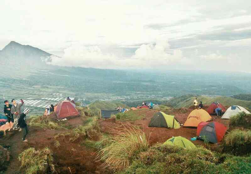 Keindahan Bukit Pergasingan di Sembalun, Lombok - Traveling Tren