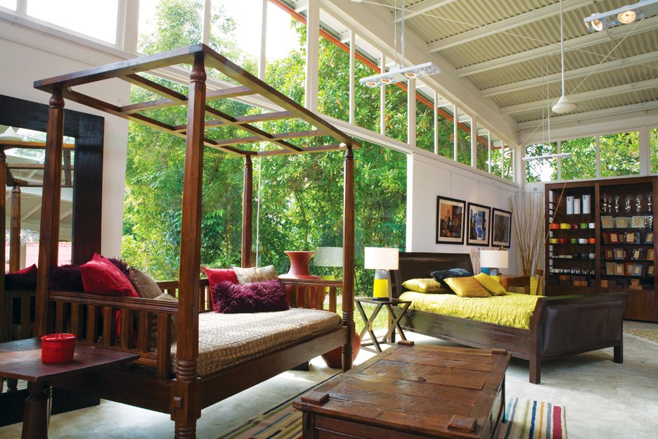 duchess fare: East Meets West ~ John Erdos