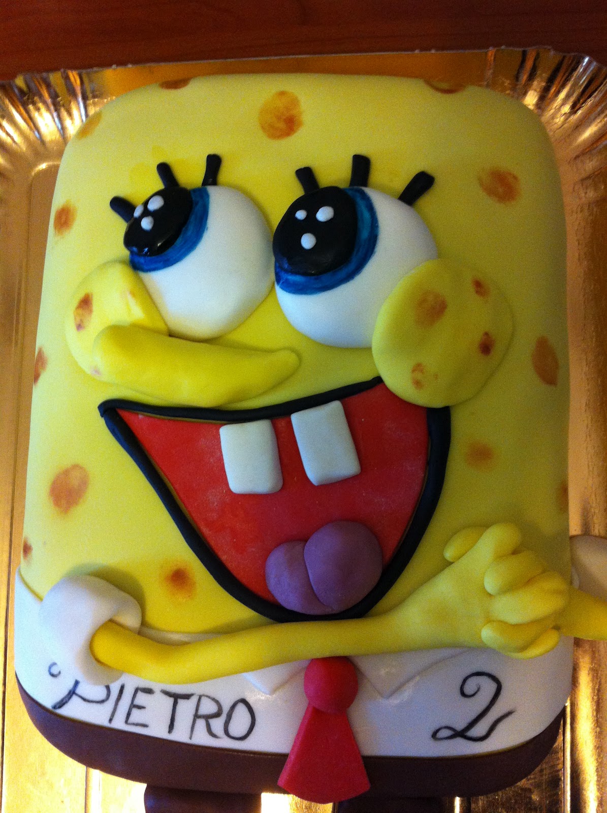 LE MADRINE DELLE TORTE: TORTA SPONGEBOB