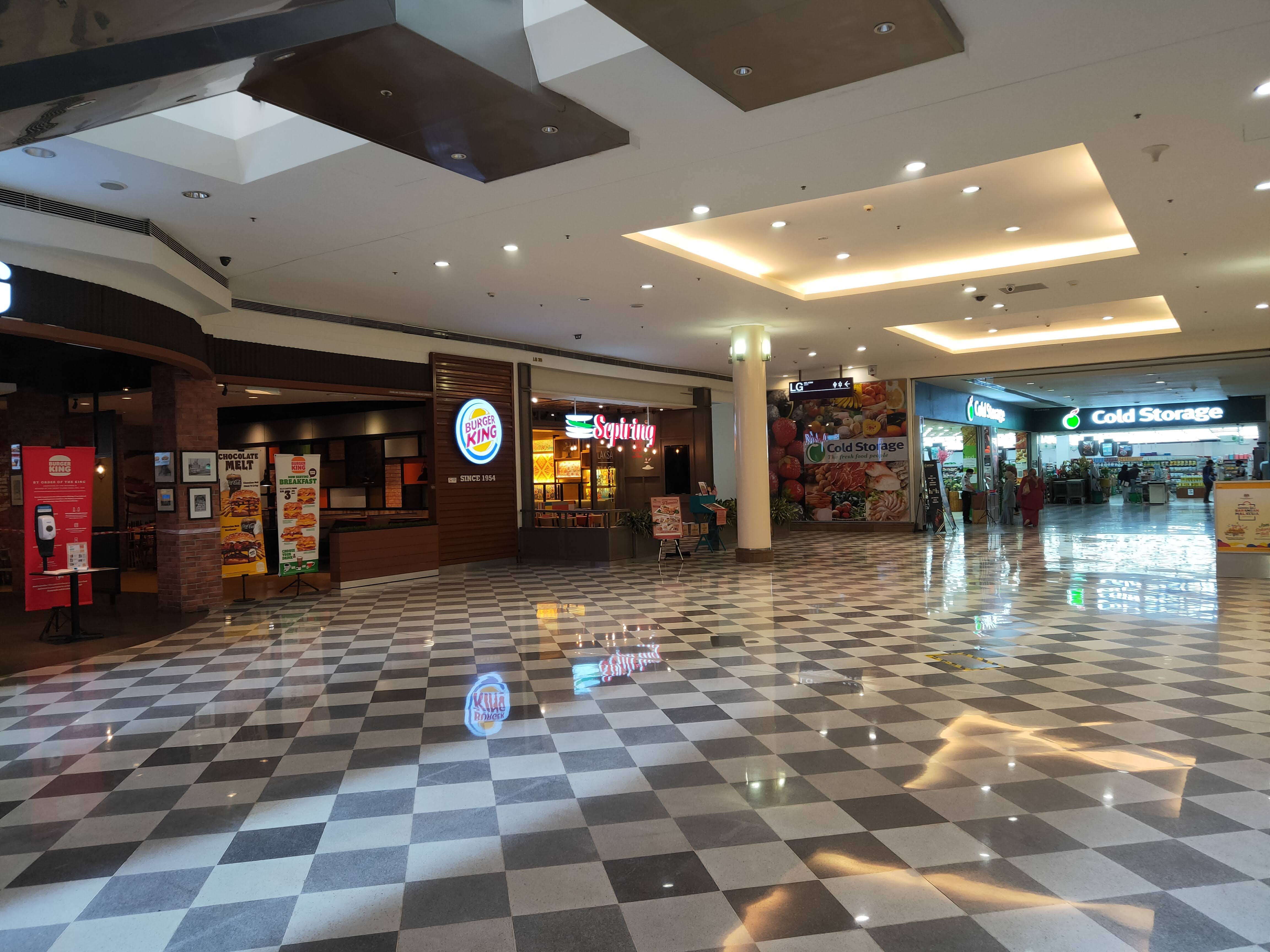 Merdeka Activities Alamanda Shopping Centre - Riset