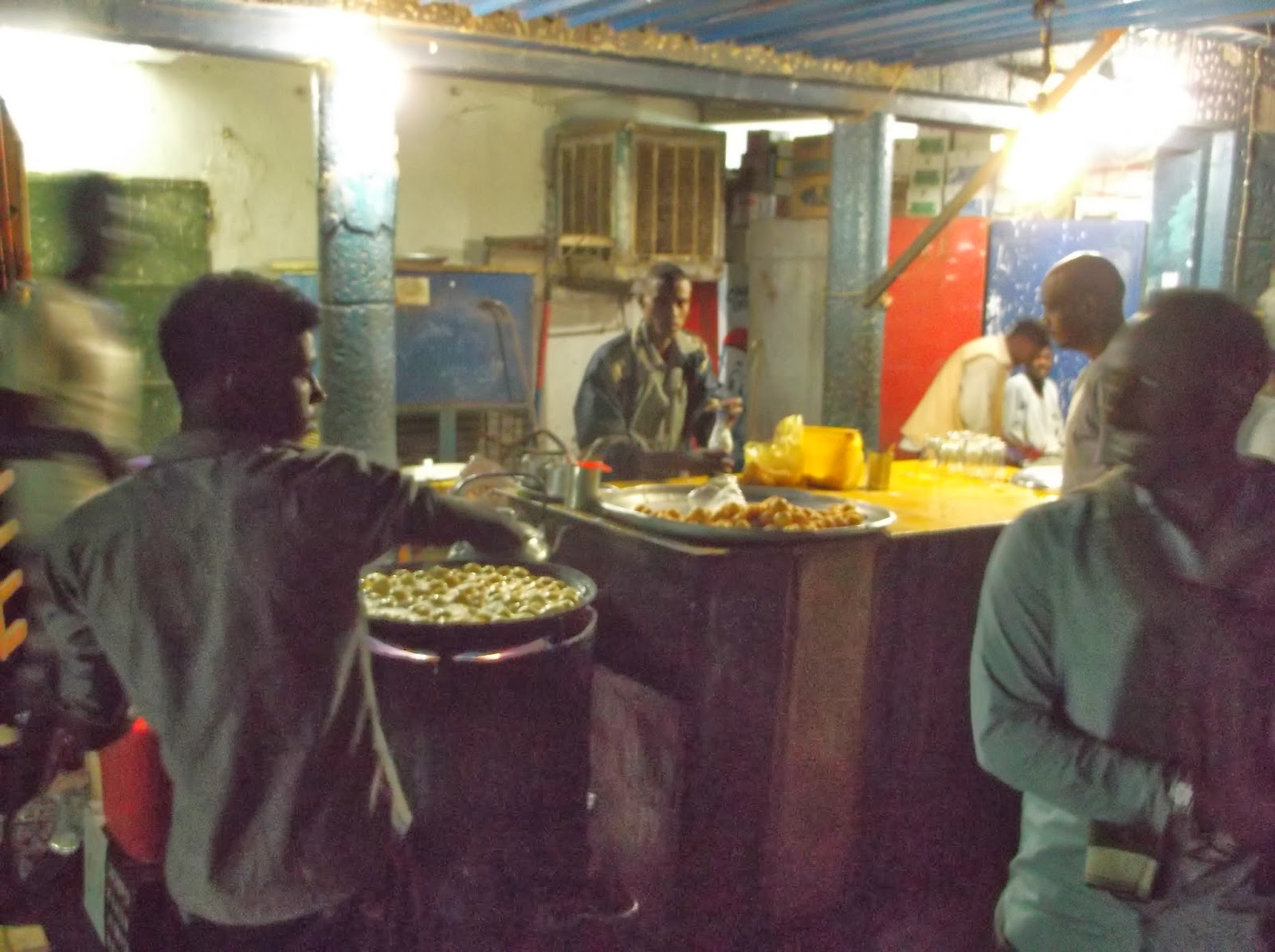 De Nantes à //Hui !Gaeb: Khartoum