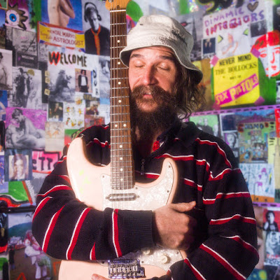 Música Crònica: BIGOTT - "Friendly Monster's" (Drácula Records, 19)