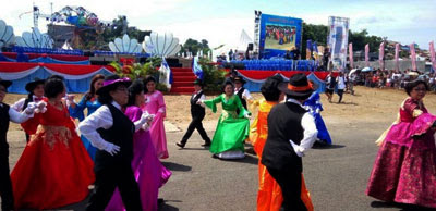 Tari Katrili Dan Perkembangan Tarian Tradisional Minahasa Sulawesi ...