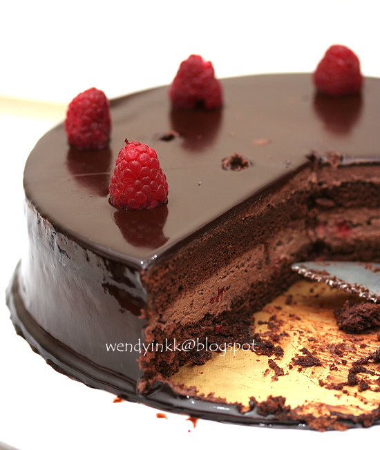 Table for 2.... or more: Chocolate Raspberry Cake - Rasps Whole Cakes #3