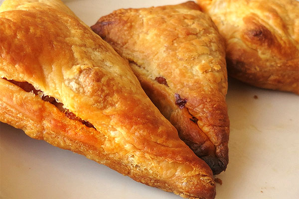 Soni Recipes: Indian Veg Puffs Recipe