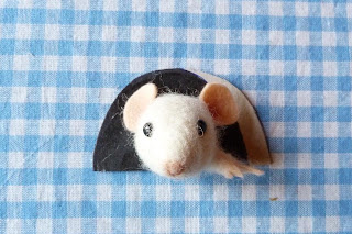 Pip's poppies: "how to " make the panel-mouse