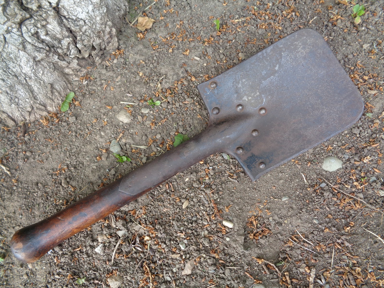 Four Bees: Model 1898 German Shovel Entrenching Tool, M1898 Schanzzeug ...