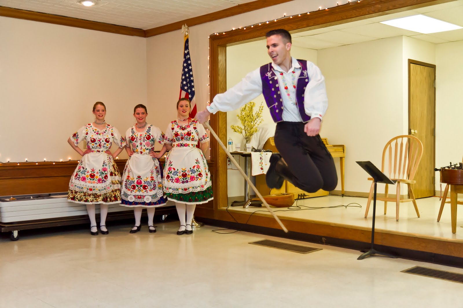 Csardas Dance Company Blog: 2011-09-11