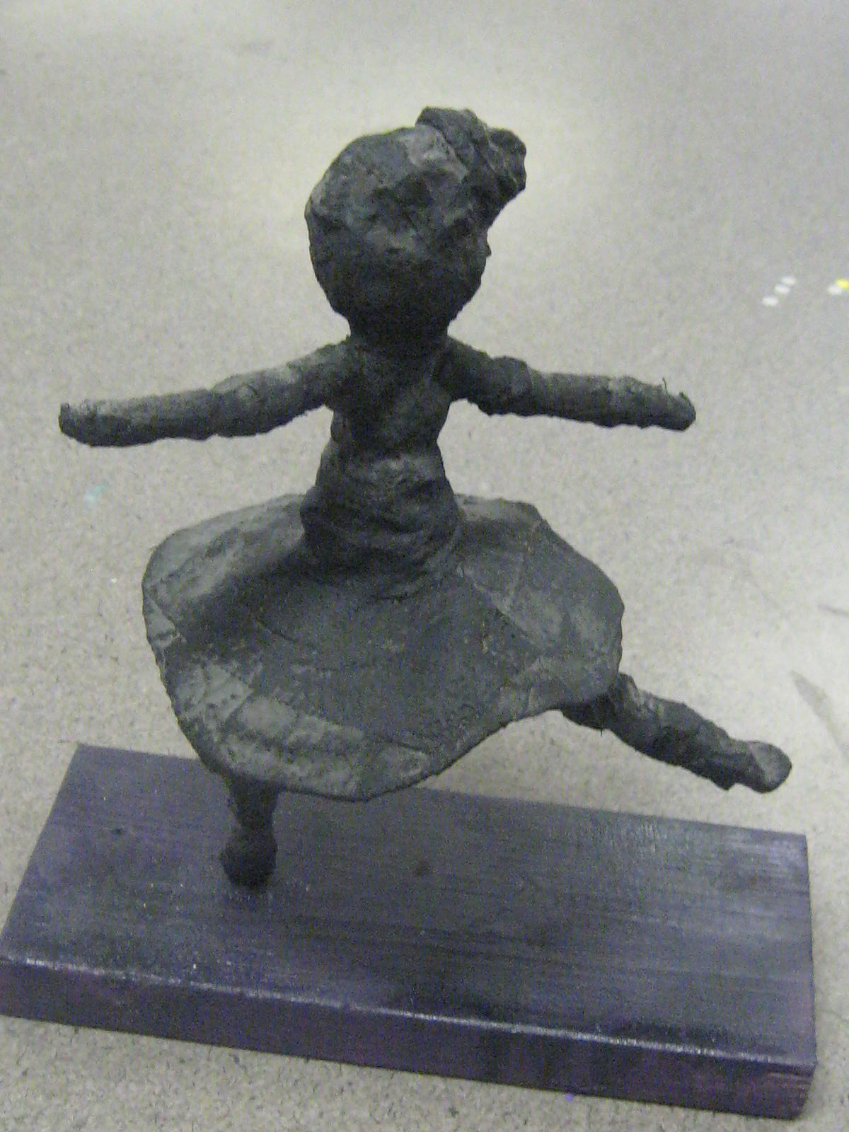 Make it Artwork : Wire/Plaster people