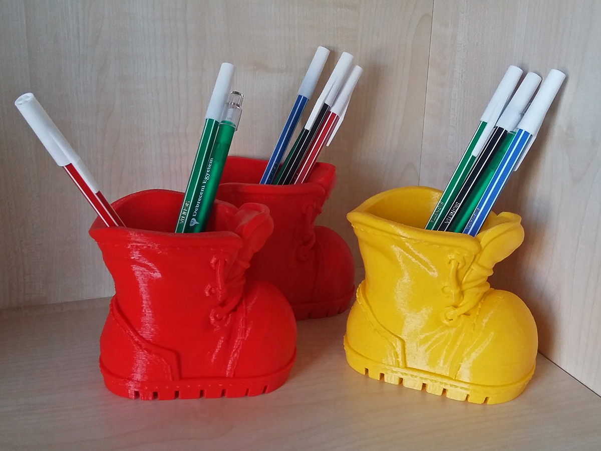 3d-ben printelődIK: Csizma az asztalra?