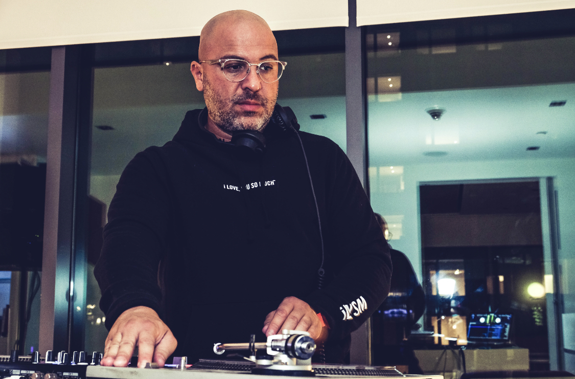 Only Built For zShare Links...: Tape Kingz #1 : DJ 7L