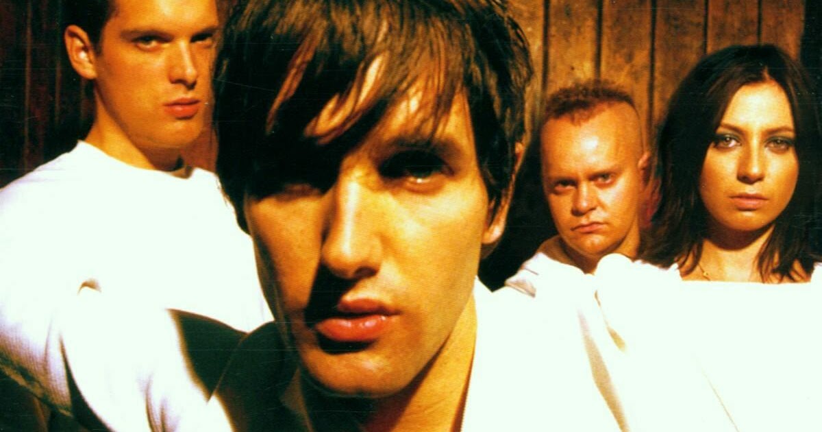 Confesiones tirado en la pista de baile: Free All Angels / 15 años del ...