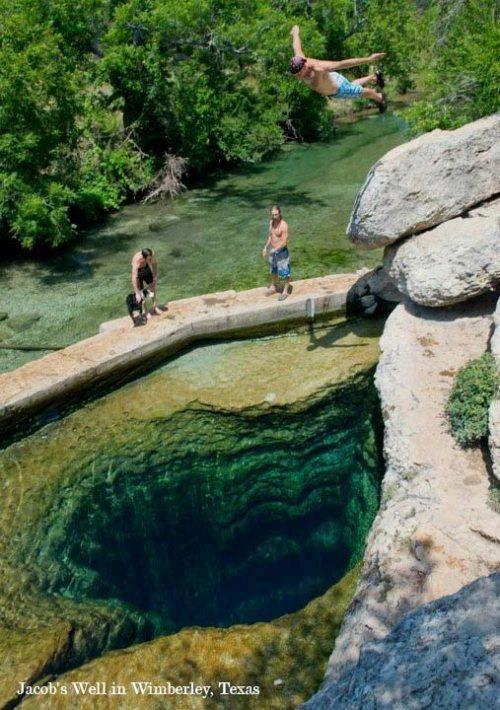 The amazing world: Jacob's Well, Texas, USA