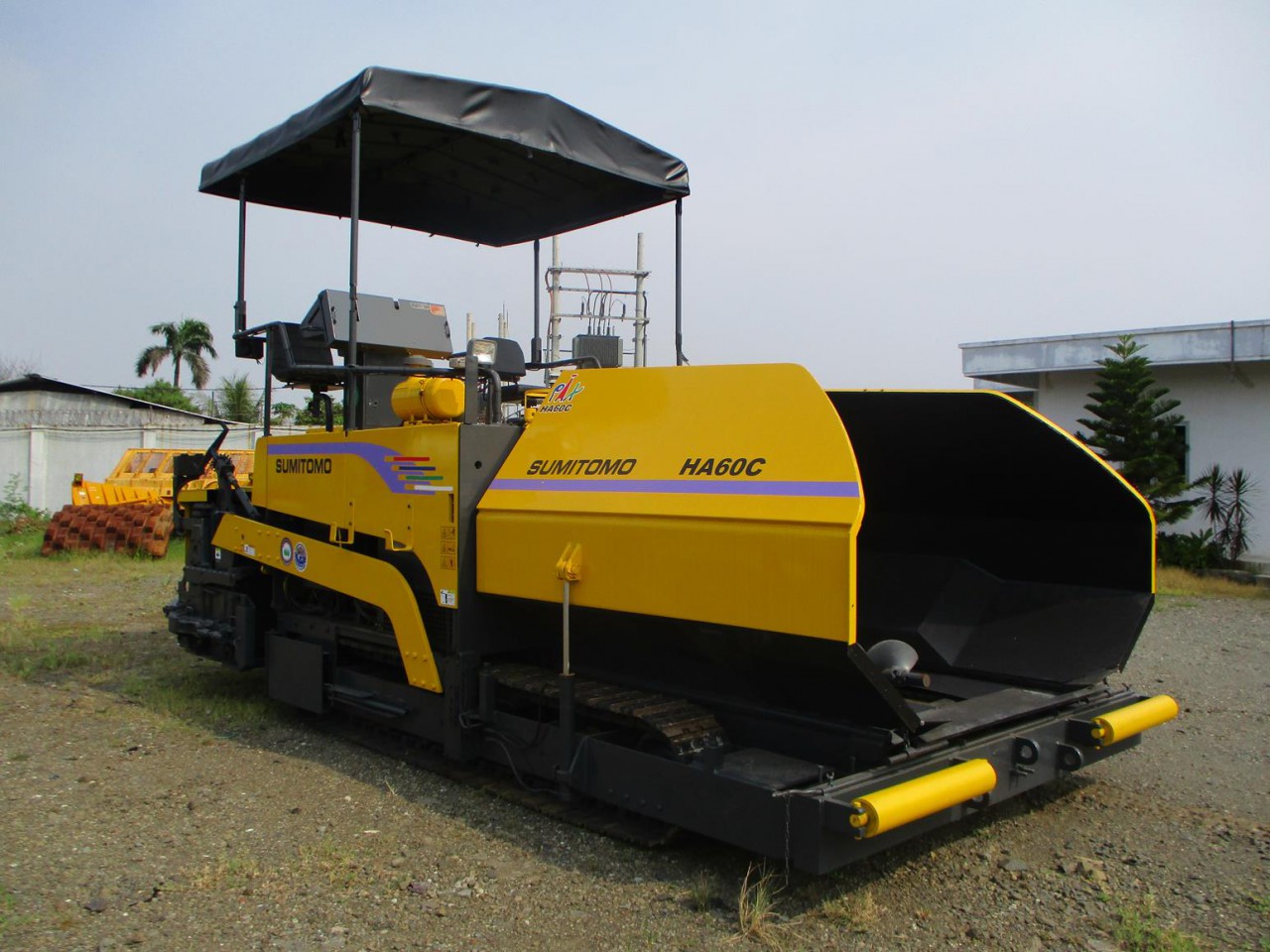 CV DIMAS PERKASA: Asphalt Finisher Sumitomo HA60C