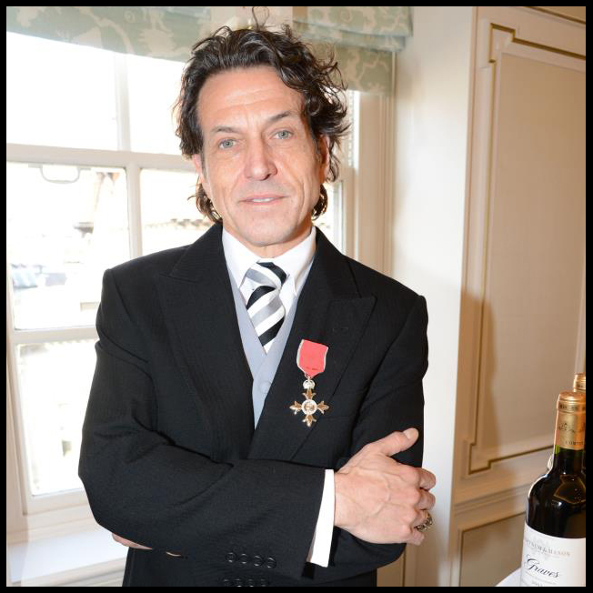 Steffans Jewellers: STEPHEN WEBSTER RECEIVES MBE
