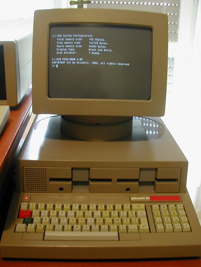 Museo del Personal ed Home Computer: Olivetti M20 - Quando si dice ...