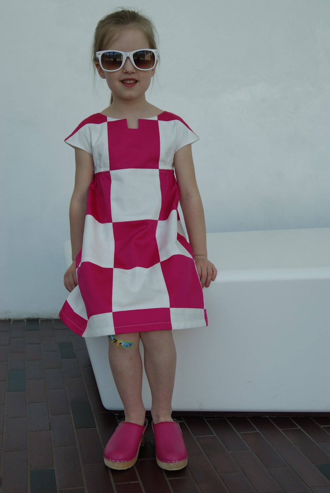 nest full of eggs: Checkerboard Dress Tutorial
