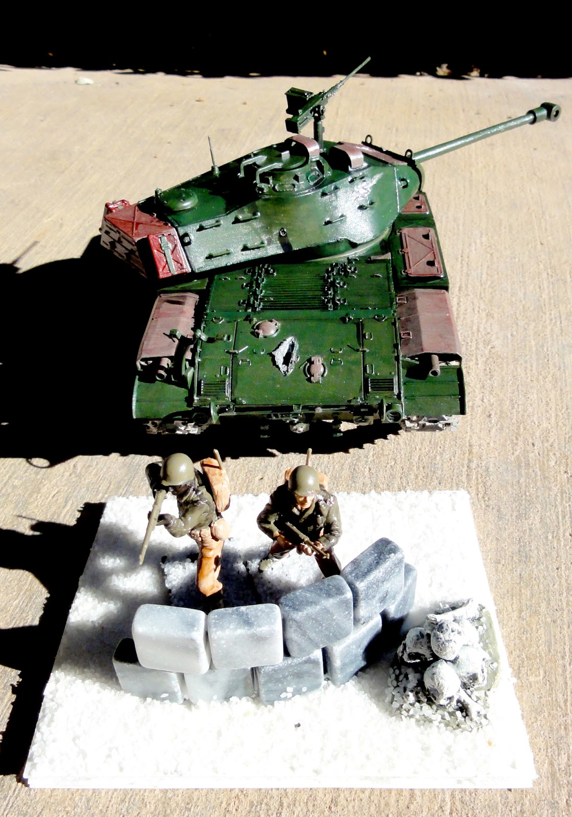 Warlite's Miniatures: M41 Walker Bulldog Tank Model