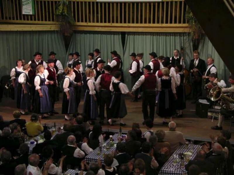 Demasiadas Noches: Ländler (Alemania-Austria)