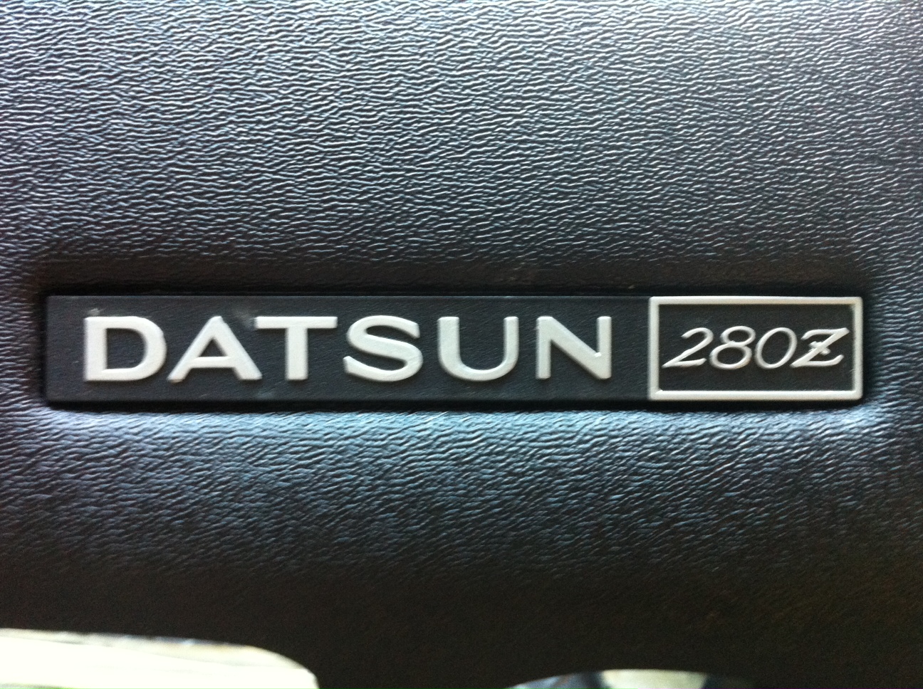 Just Dashes Production Center: 1978 Datsun 280Z Dash Pad Restoration