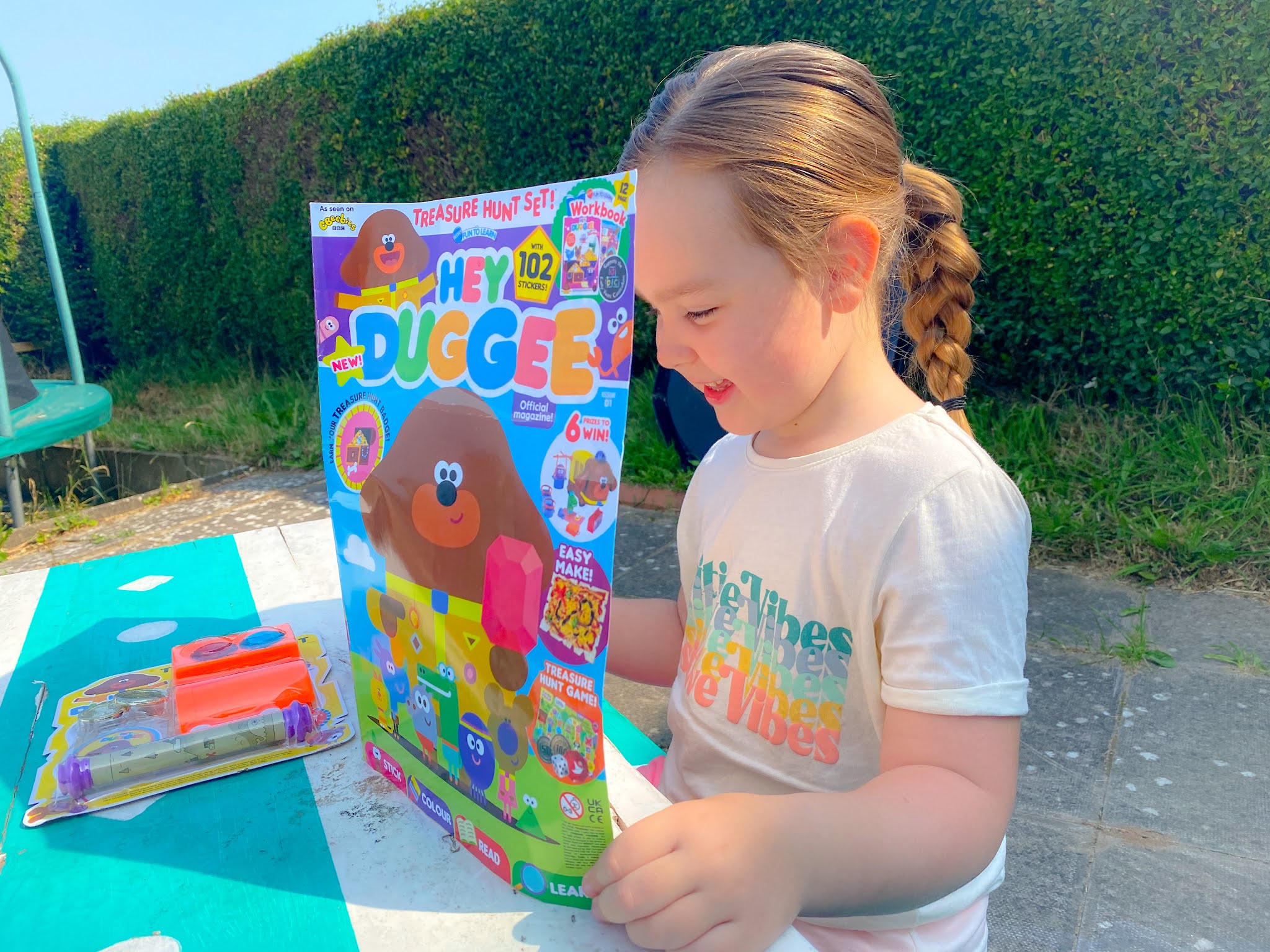 AD/ MAKE LEARNING FUN WITH THE HEY DUGGEE MAGAZINE | Uncoventional Kira