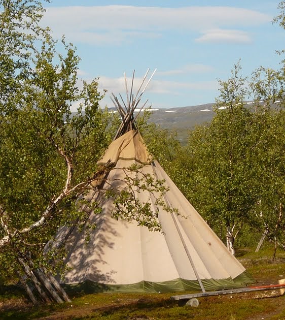 *The Saami - Samisk - Sámi*: Lavvu (Tents), Gamme (Turf Huts), Kåter ...