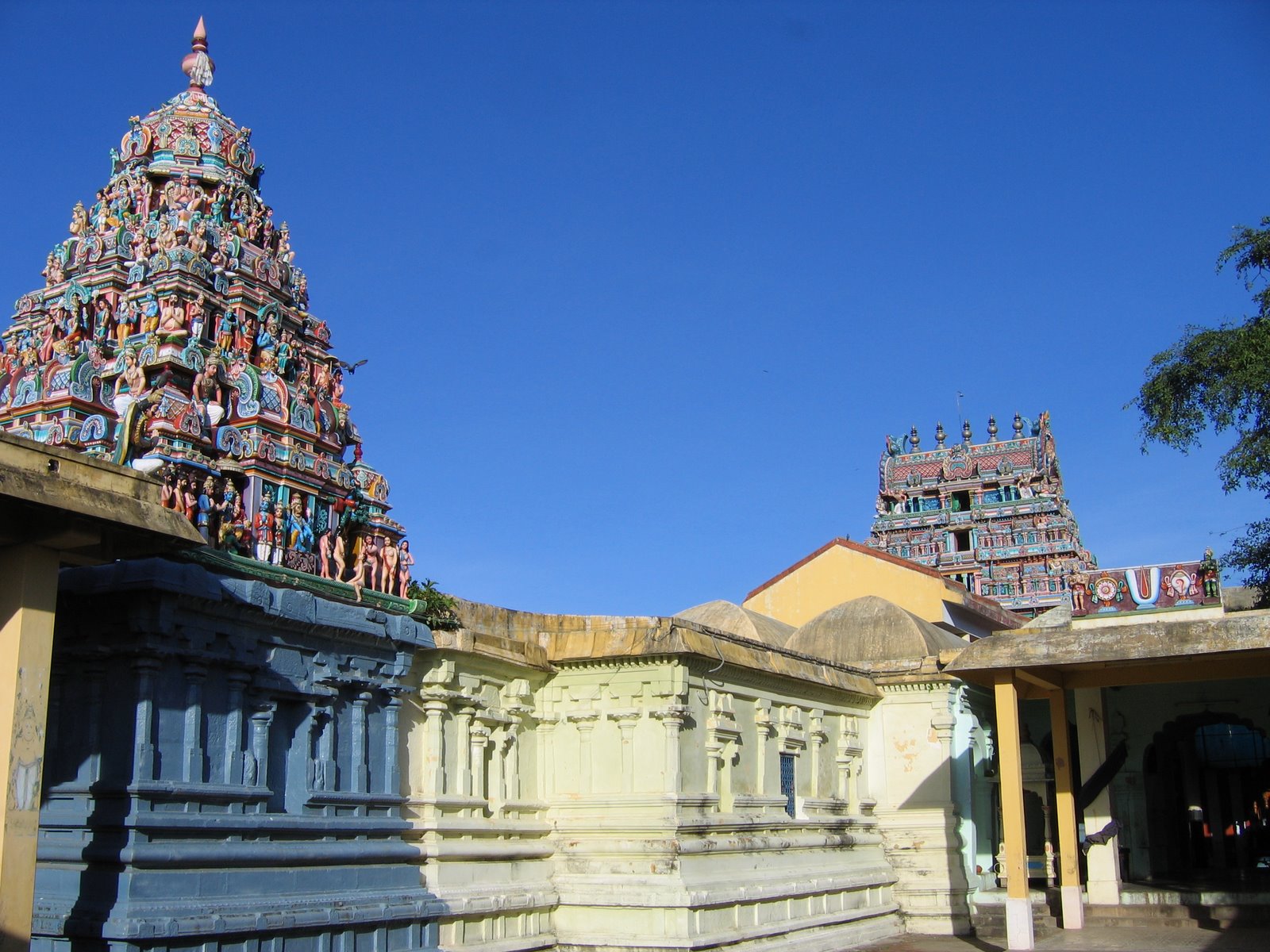 Tamilnadu Tourism: Kothanda Ramaswamy Temple, Vaduvur, Thiruvarur