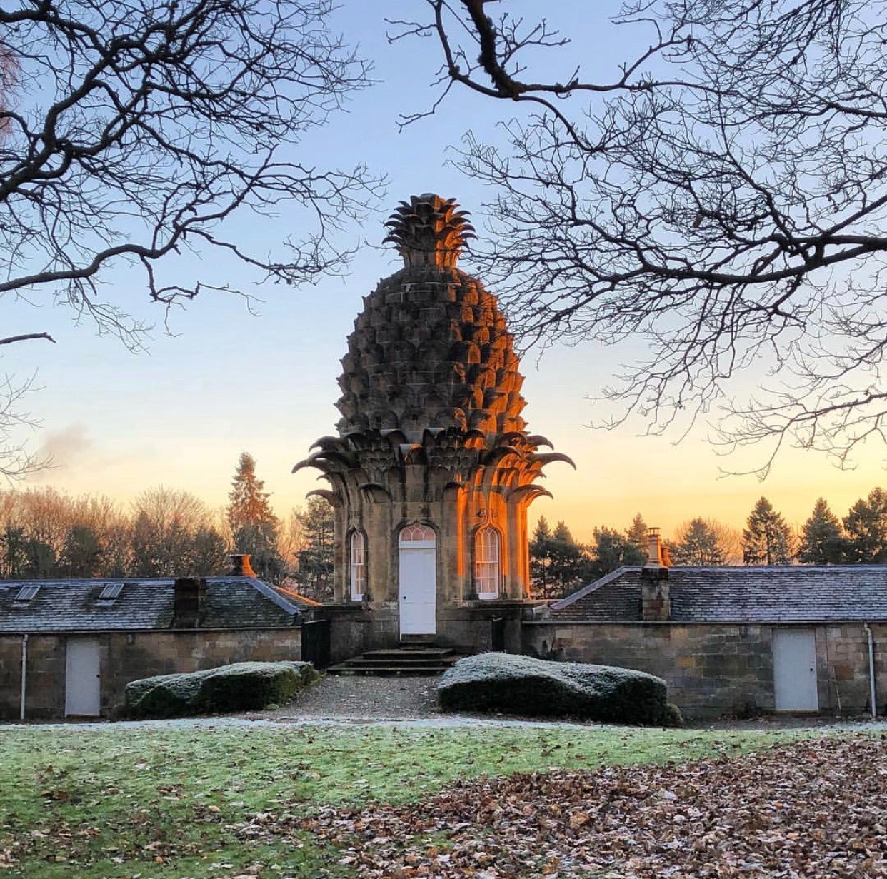 Content in a Cottage: Dunmore Pineapple in Airth Scotland