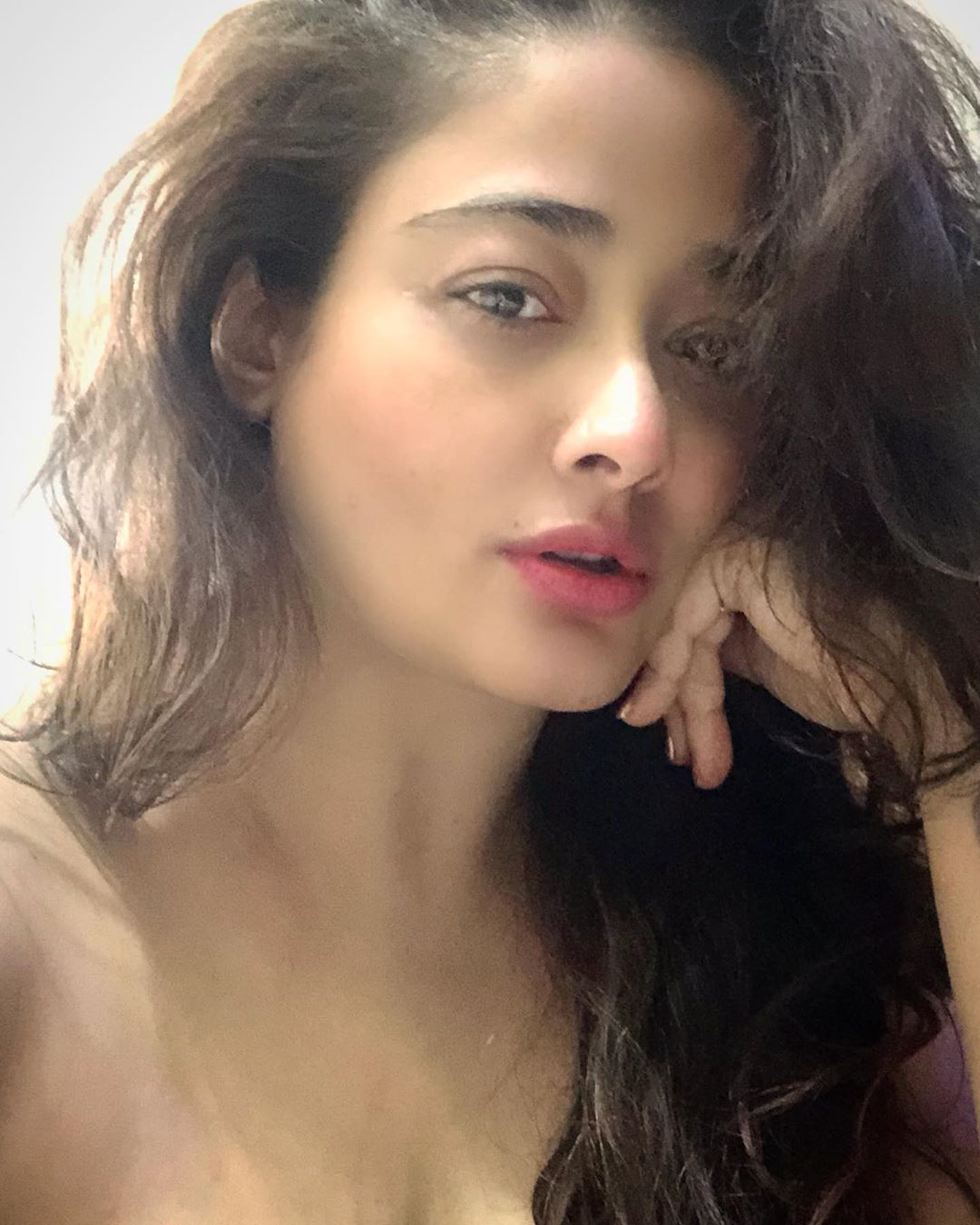 Kiran Rathore Killer Smile in Offshoulders