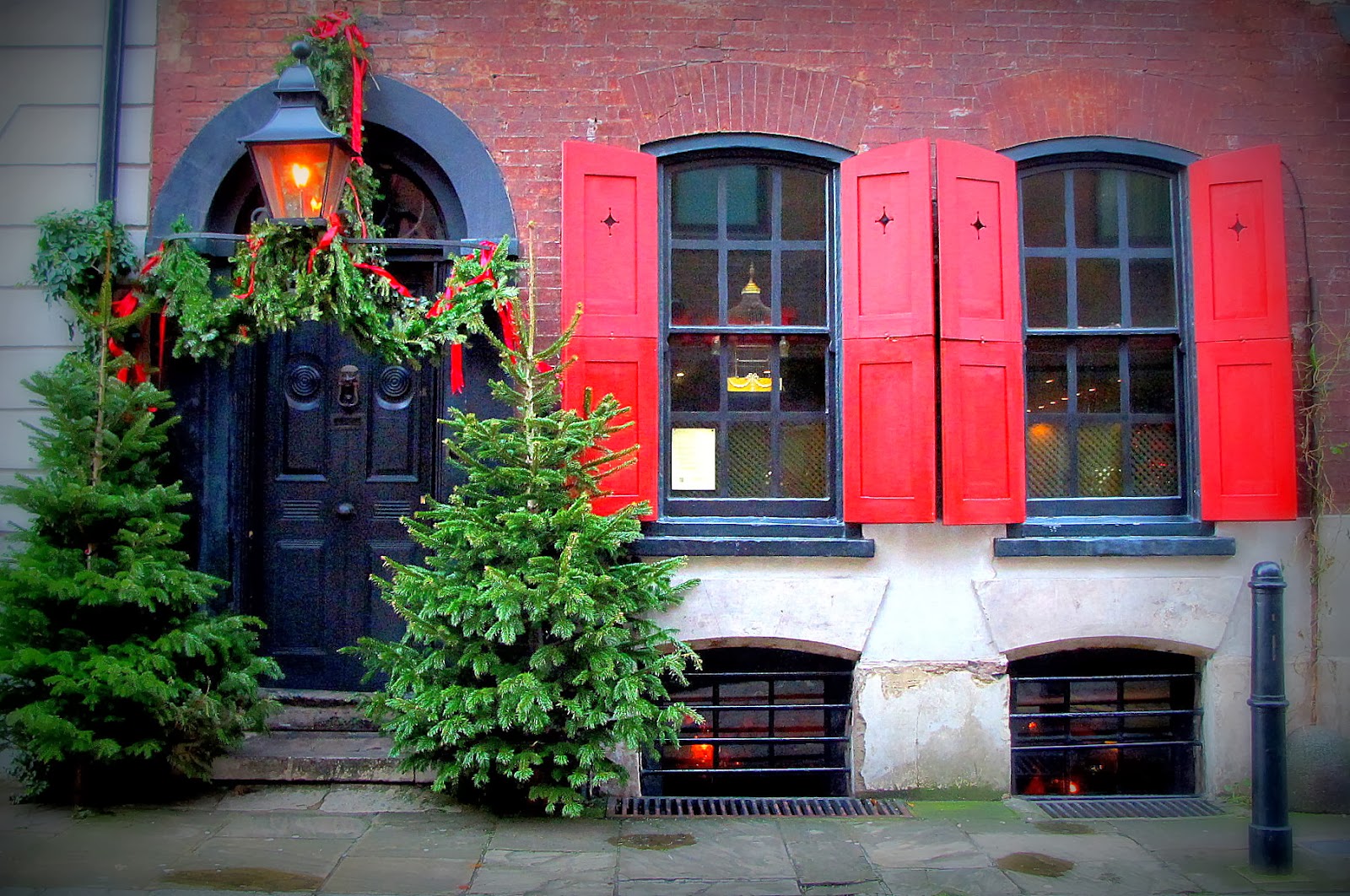 BUILDING STOREYS: Folgate Street