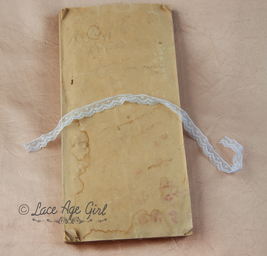 Lace Age Girl: Vintage Lace Sample Book