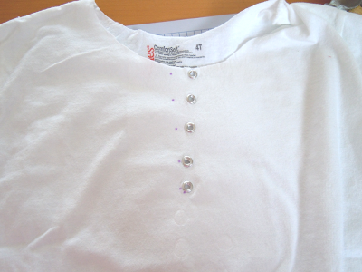 Tutorial: Installing Eyelets on Fabric - Naturally Creative Mama