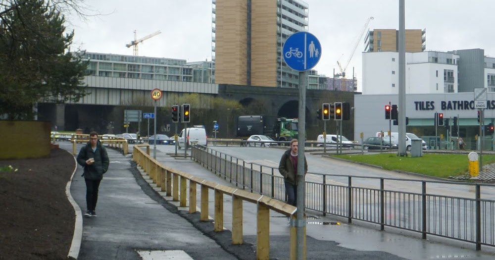 Mad Cycle Lanes of Manchester: Segregation - by wooden fence?