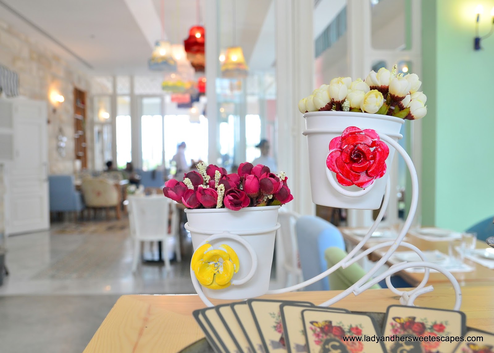 Enab Beirut Dubai: A Picture-Perfect Lebanese Restaurant in City Walk ...