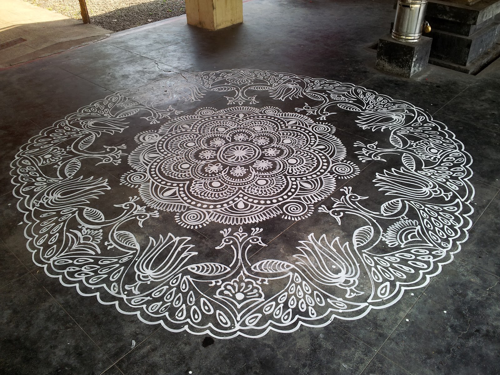 Kamala Malar Kolam: Kolam at a temple