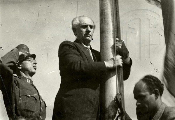 Το ΒΗΜΑ της Ιτέας: Η ΑΠΕΛΕΥΘΕΡΩΣΗ ΤΗΣ ΑΘΗΝΑΣ ΑΠΟ ΤΟΥΣ ΓΕΡΜΑΝΟΥΣ: 12 ...